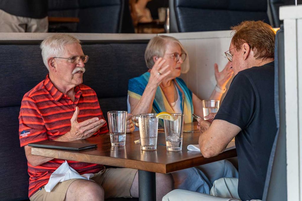 Photo Gallery - BeachHouse Bar + Grill Restaurant - Lake Washington ...