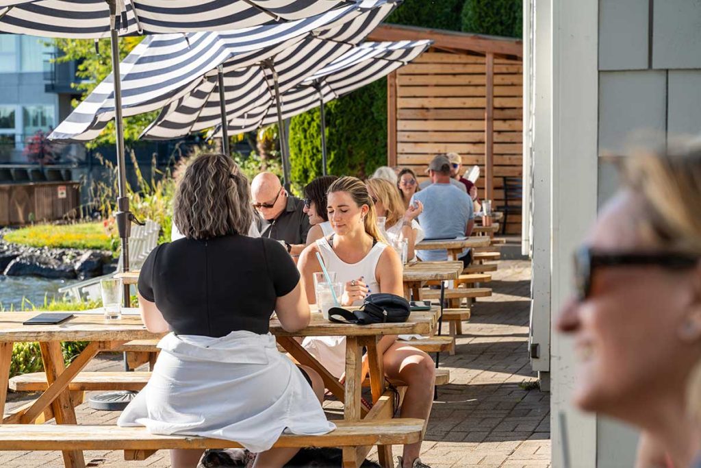 Photo Gallery - BeachHouse Bar + Grill Restaurant - Lake Washington ...